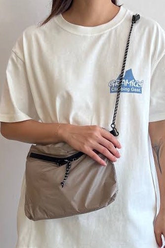 Gramicci Micro Ripstop Sacoche Sling Bag, Men's Fashion, Bags, Sling ...