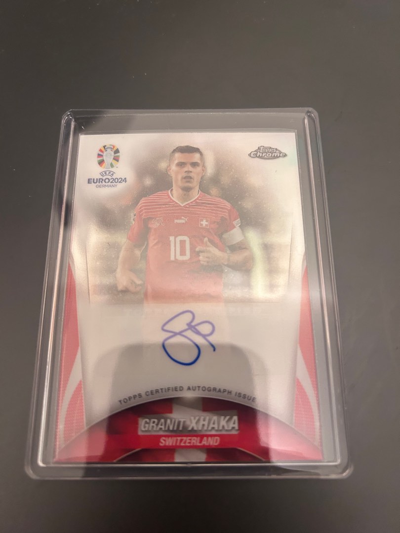 Granit Xhaka auto card, 興趣及遊戲, 玩具 & 遊戲類 - Carousell