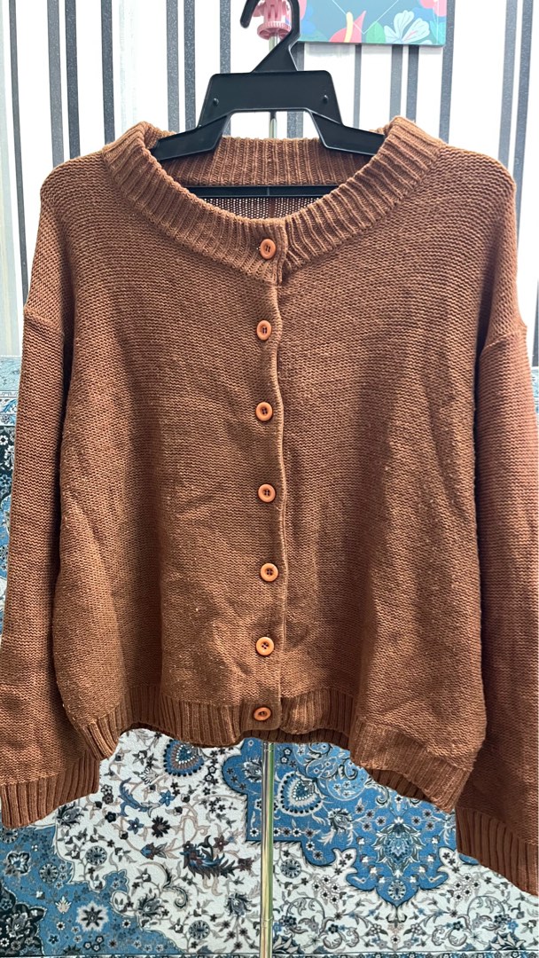Knitware Full button, Women's Fashion, Tops, Shirts on Carousell