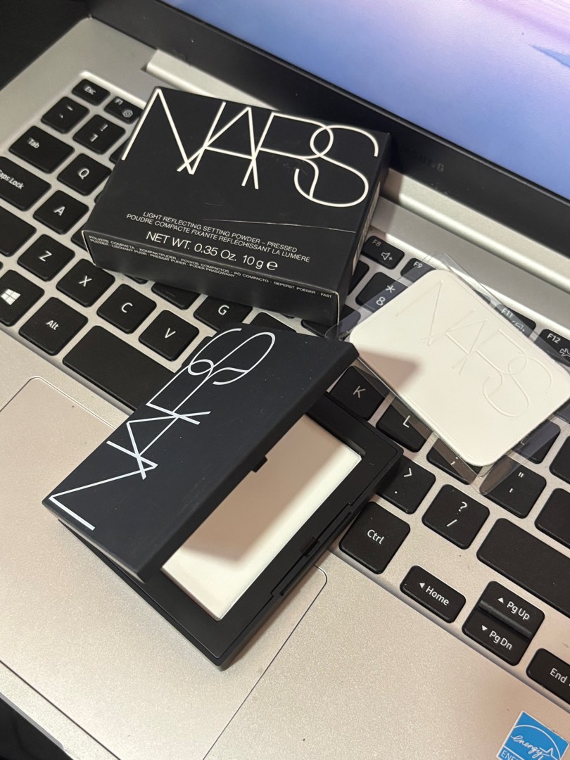 Nars translucent powder (full size), Beauty & Personal Care, Face, Makeup on Carousell