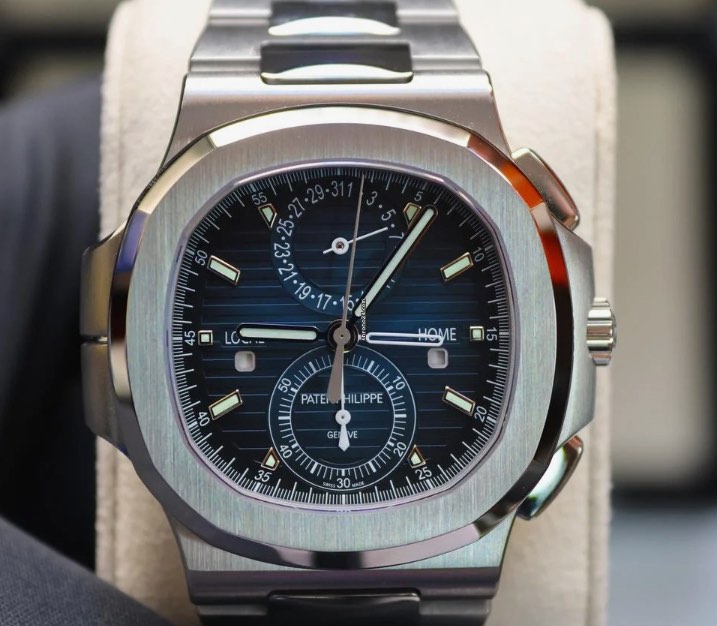 Patek Philippe Nautilus 5990 Blue Dial yr2023, Luxury, Watches on Carousell