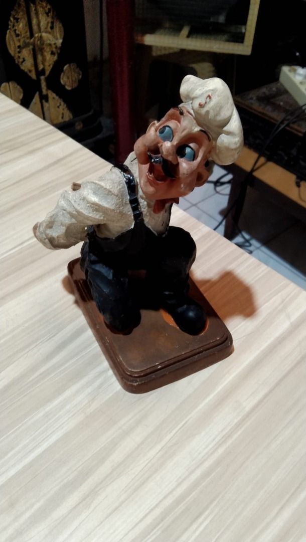 Patung Happy Koki Resin Kuno Jadul Antik, Antik, Pajangan di Carousell