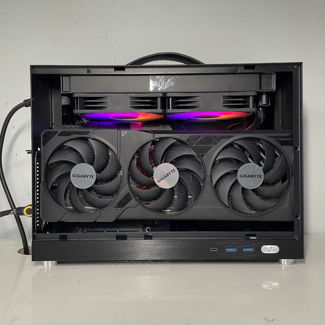 RTX 4090 / i9 14th Gen / B760-I Wifi / 32gb Ram / 2TB SSD / 1000W Mini ...