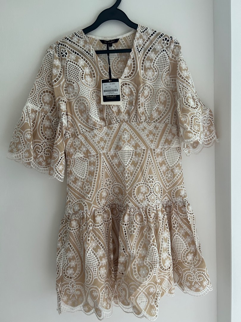 Saturday Club - floral embroidery dress!, Women's Fashion, Dresses ...
