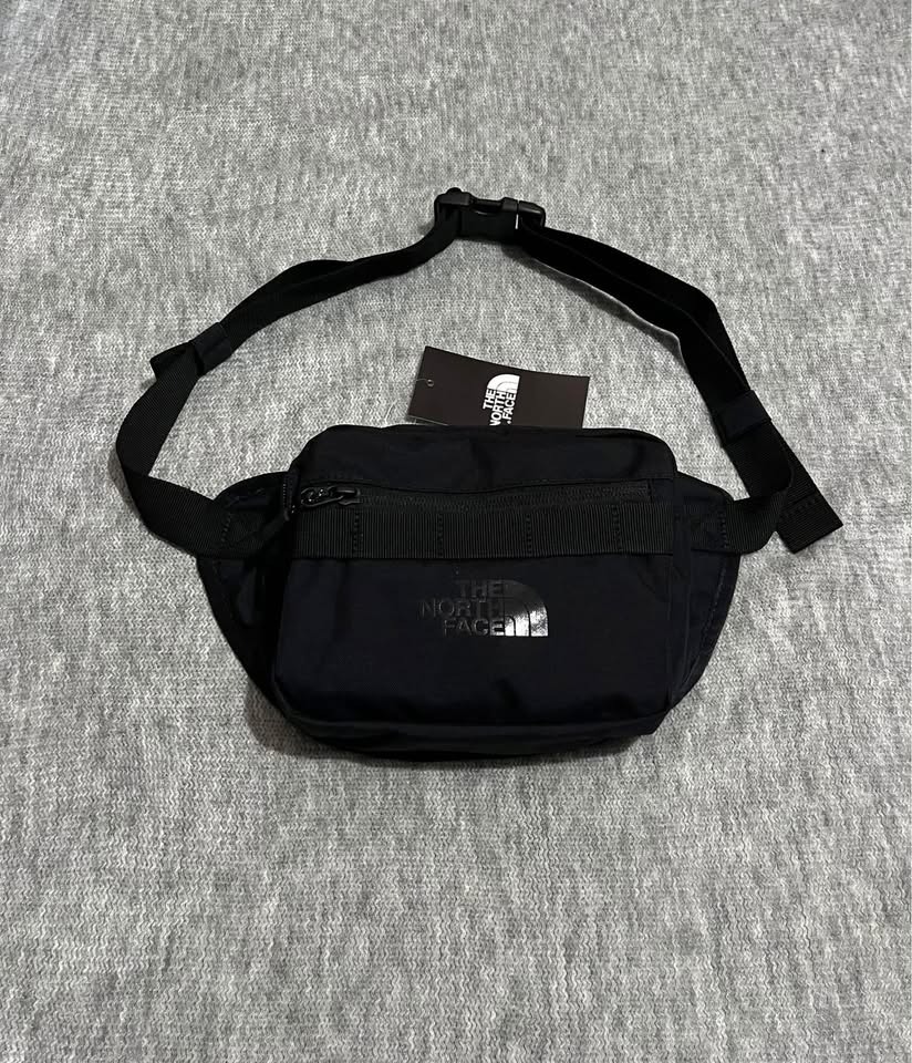 THE NORTH FACE BODY BAG CAMP HIPSACK, Men's Fashion, Bags, Belt bags ...