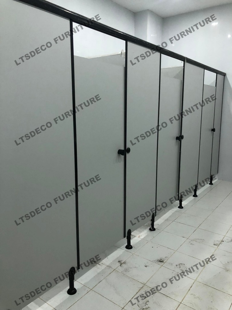 TIOLET PARTITION /OFFICE PARTITION OFFICE FURNITURE, Furniture & Home ...