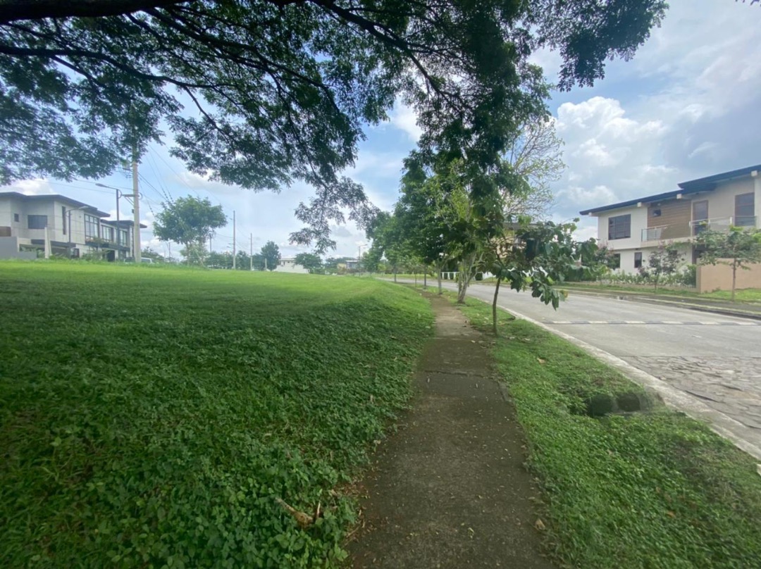 Treveia Nuvali | Single Loaded Lot at 45K/sqm | Calamba Laguna ...
