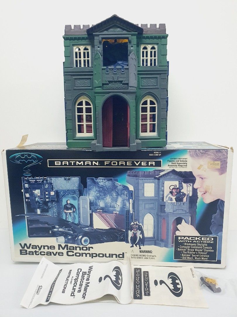 1995 BATMAN FOREVER BATCAVE WAYNE MANOR BATCAVE COMPOUND PLAYSET KENNER ...