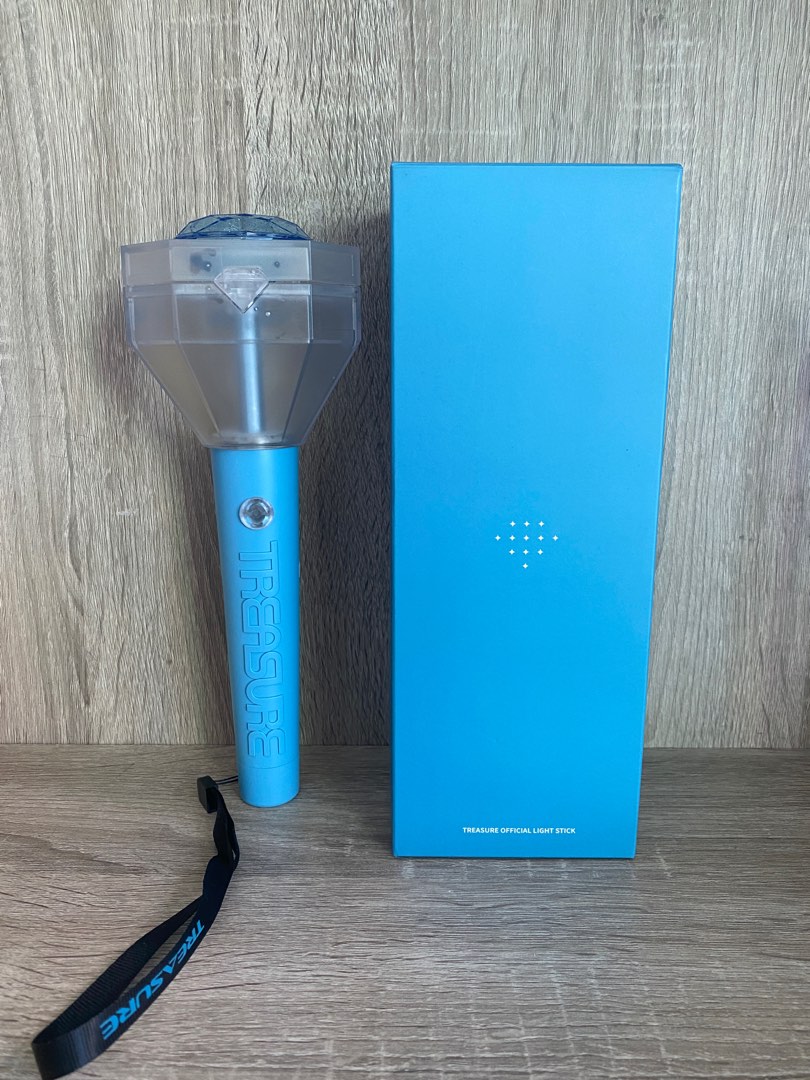 $25 Official Treasure Light Stick, Hobbies & Toys, Memorabilia ...
