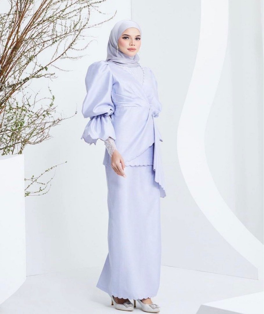 Aerisa kurung by Hijabistahub in Lilac, Women's Fashion, Muslimah ...