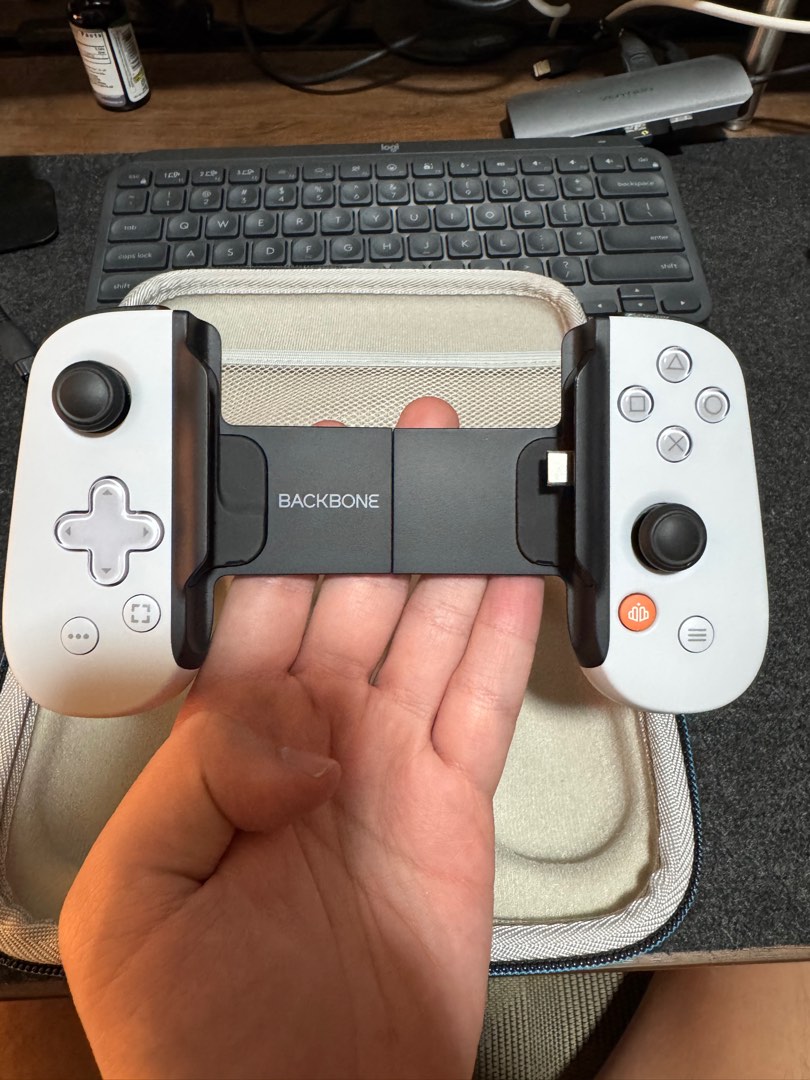 Backbone one Gen 2 (USB-C), Video Gaming, Gaming Accessories ...