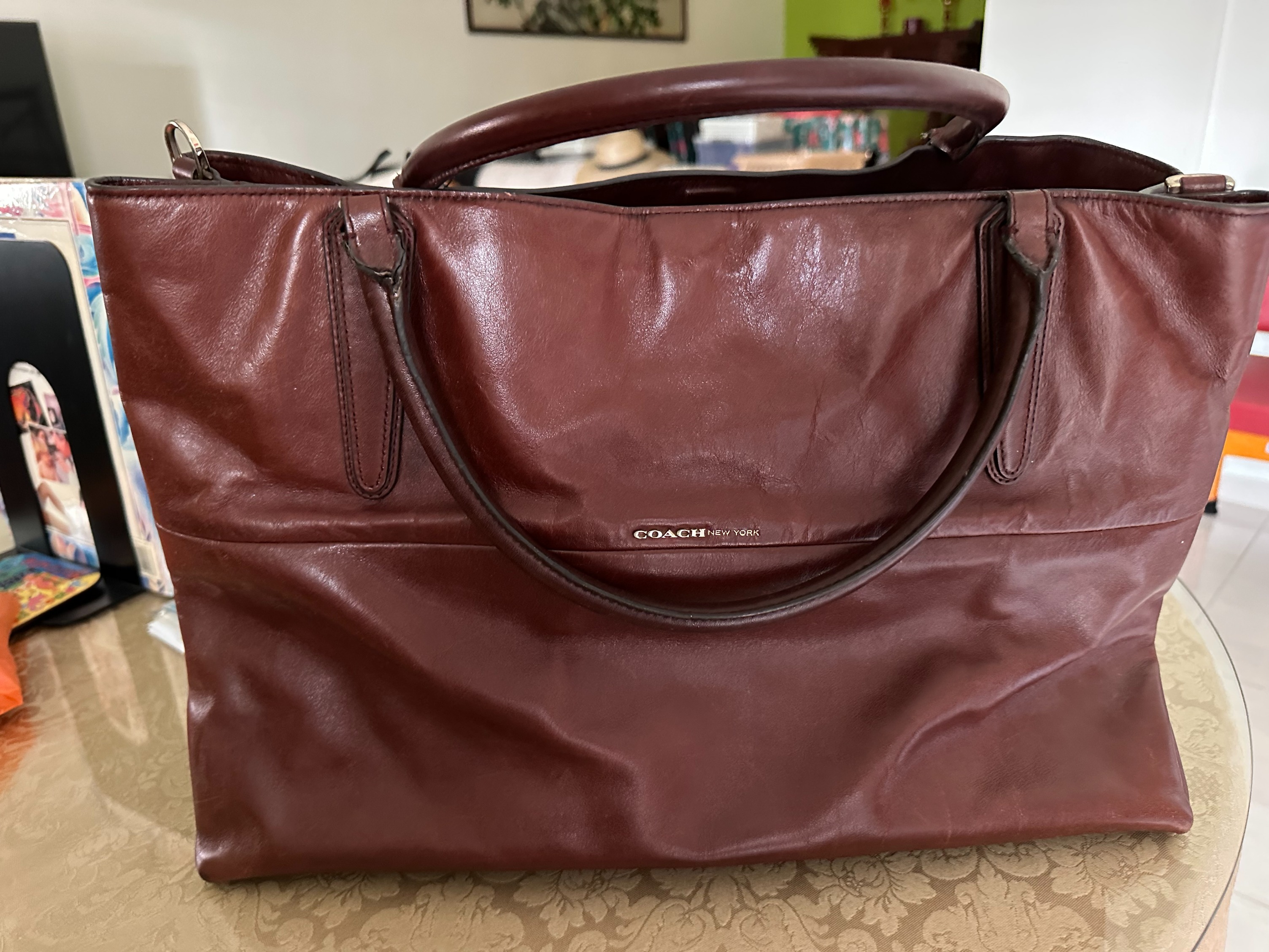 Coach Executive Leather Bag, Luxury, Bags & Wallets on Carousell