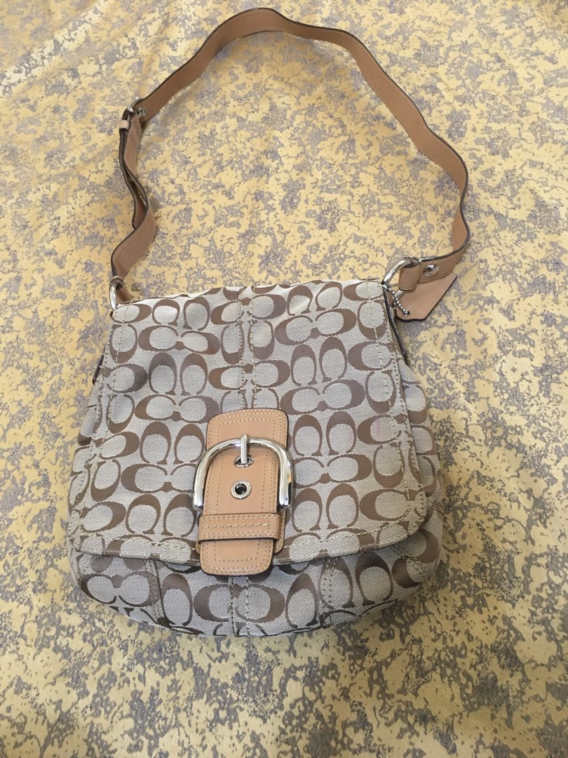 coach sling, Women's Fashion, Bags & Wallets, Cross-body Bags on Carousell