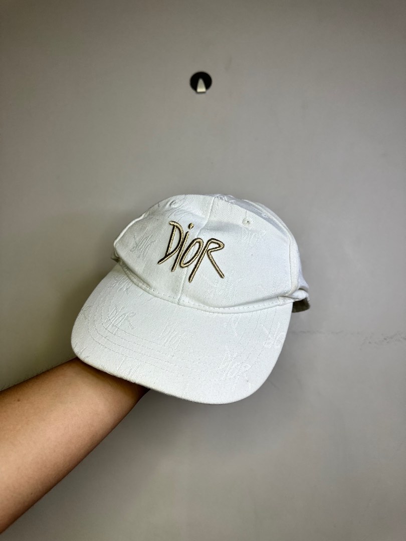 DIOR CAP, Men's Fashion, Watches & Accessories, Caps & Hats on Carousell