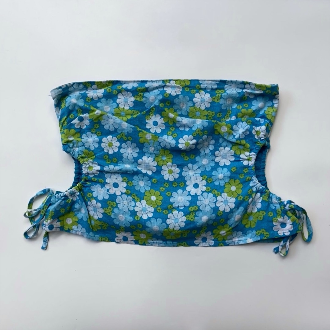 Glassons Keyhole Strapless Linen Top, Women's Fashion, Tops, Sleeveless ...