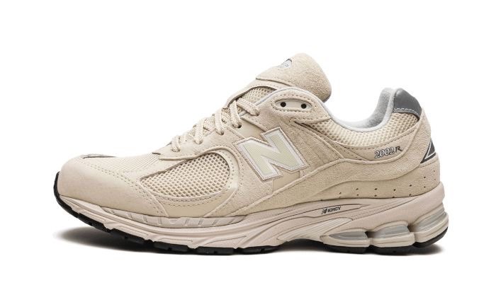 New Balance 2002r "Bone", Men's Fashion, Footwear, Sneakers on Carousell