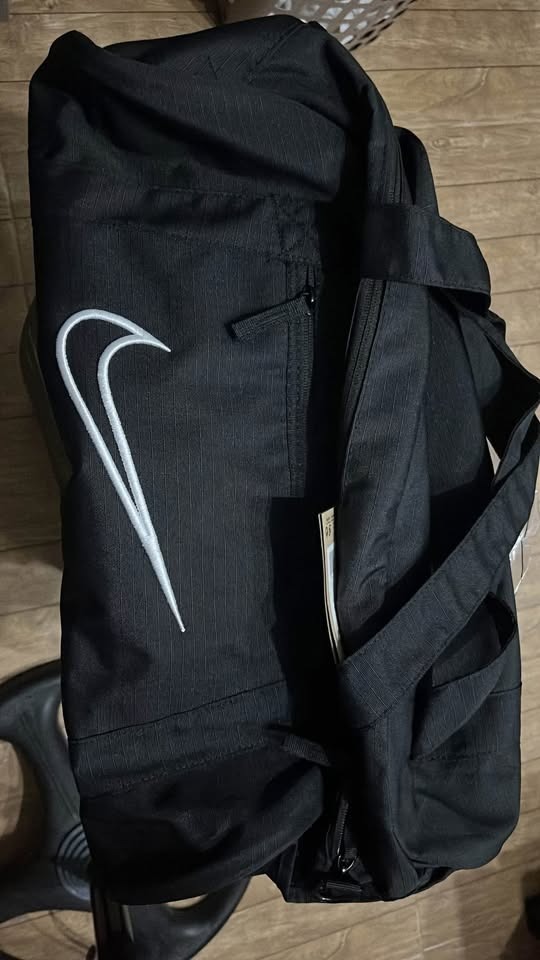 Nike Duffel Bag 24L (7kg), Men's Fashion, Bags, Backpacks on Carousell