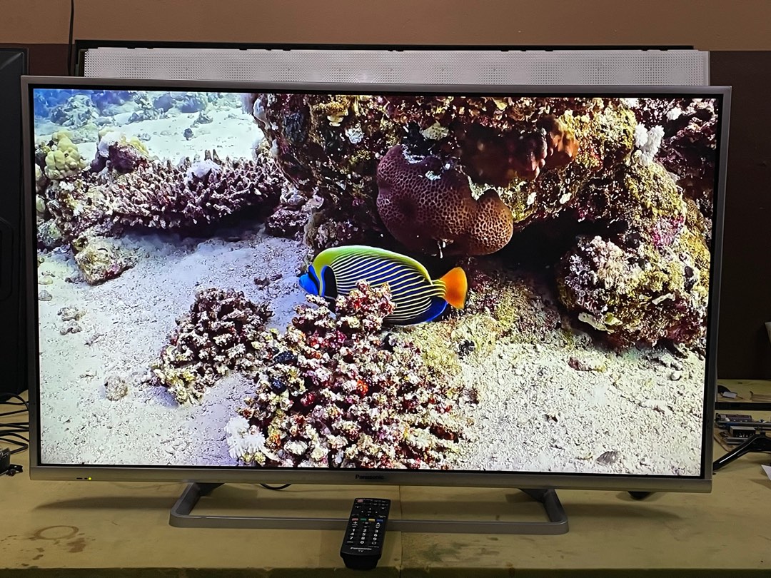 Panasonic smart tv 42 inches, TV & Home Appliances, TV & Entertainment ...