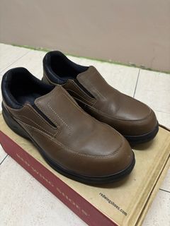 RED WING BOOTS MODEL 3228, Men's Fashion, Footwear, Boots on Carousell