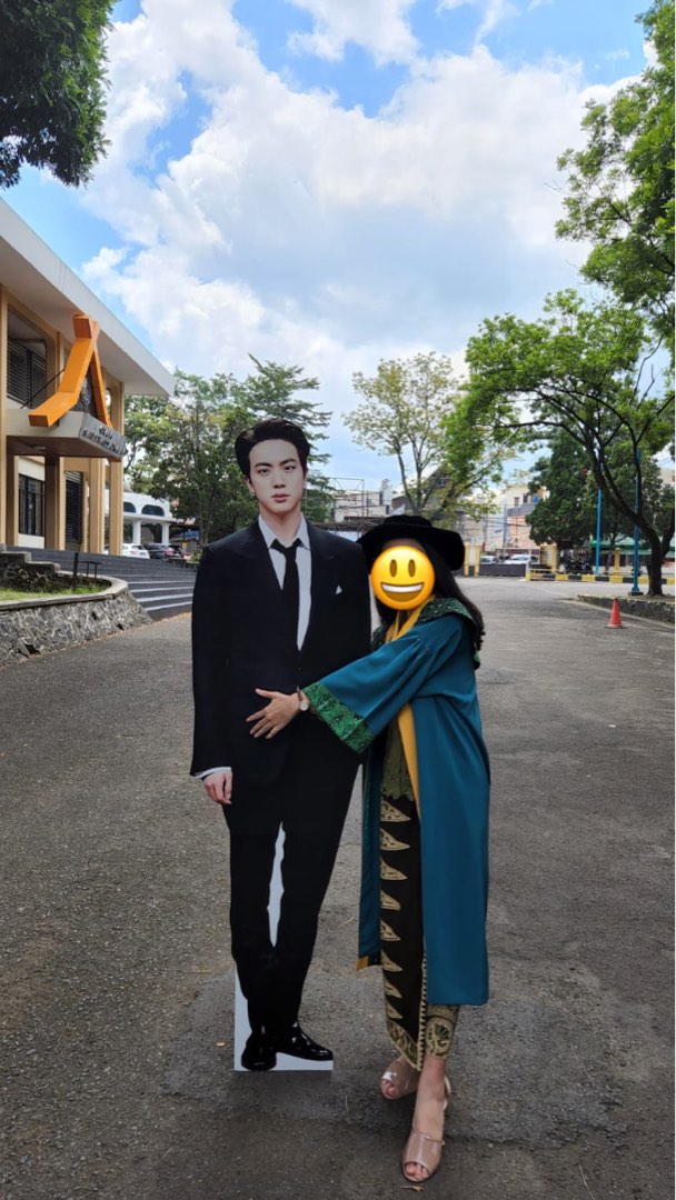 Standee kim seokjin bts, K-Wave di Carousell