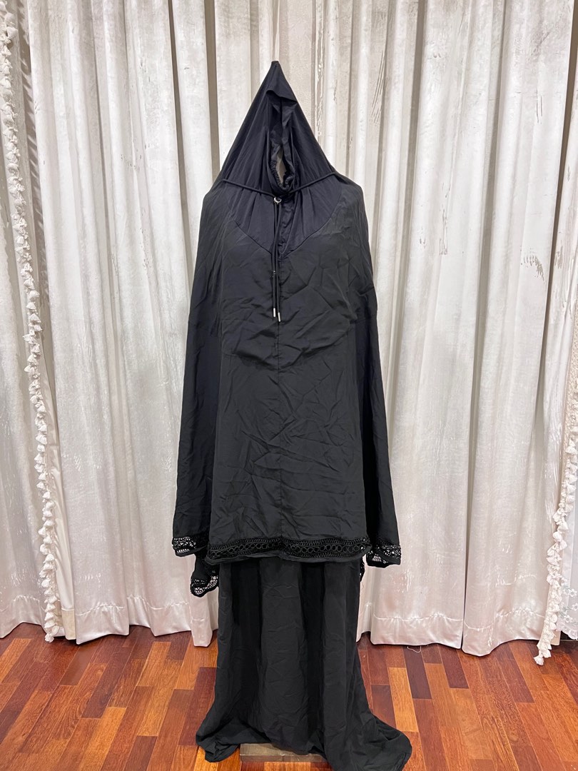 Telekung Aisya naelofar hitam, Women's Fashion, Muslimah Fashion ...