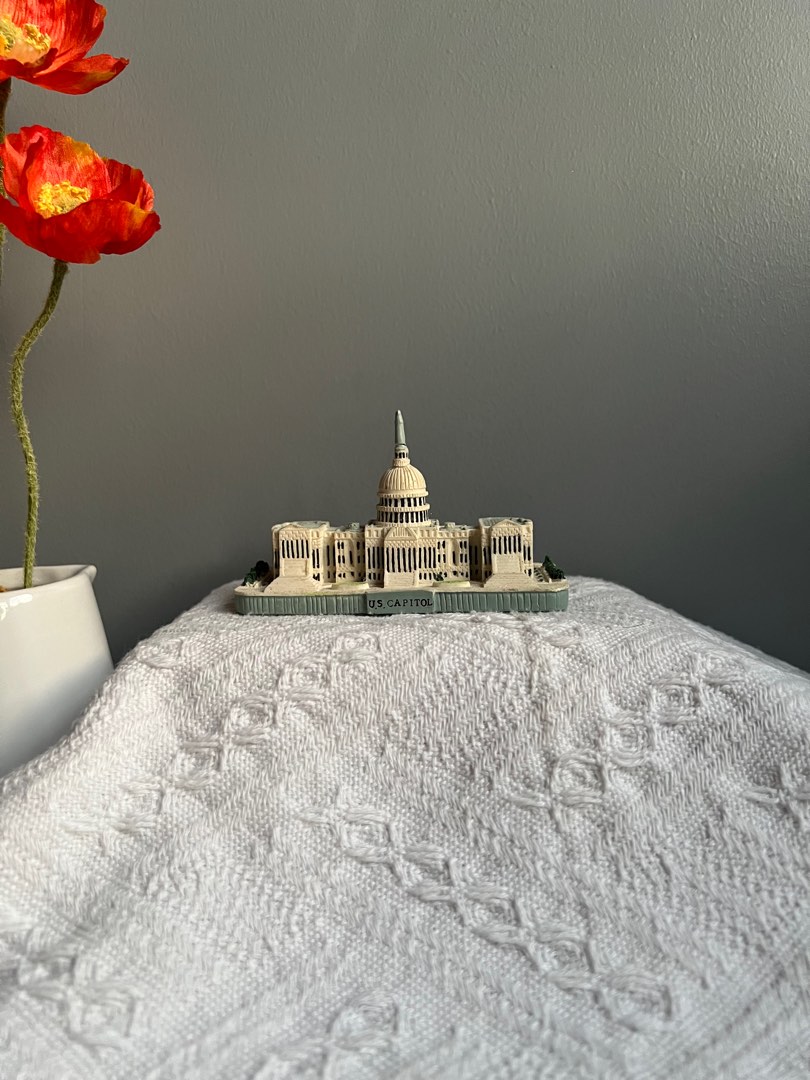 US Capitol Building Replica, Hobbies & Toys, Memorabilia & Collectibles ...