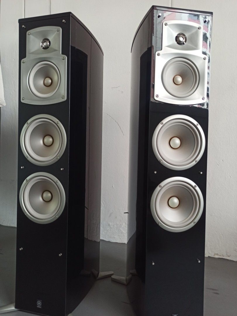 Yamaha NS 555( pair ) black 3-way bass reflex tower speaker, Audio ...