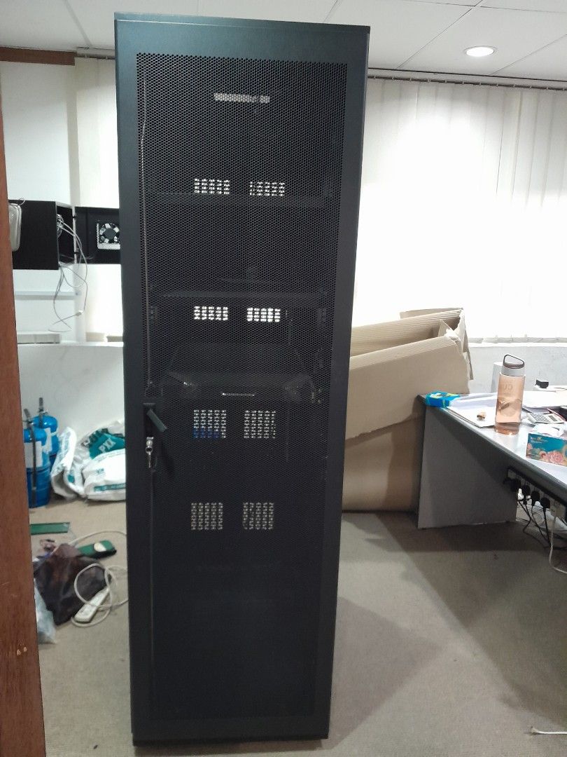 42U Server Rack, Computers & Tech, Office & Business Technology on ...