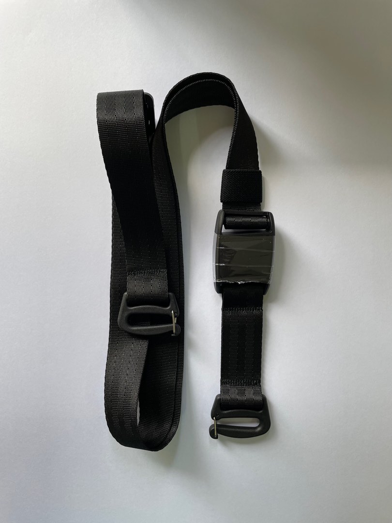 Alpaka Mini Pro Strap, Men's Fashion, Bags, Sling Bags on Carousell