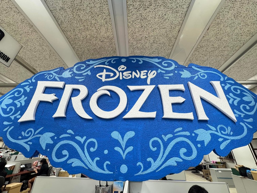 Frozen Styro Logo (2-Sided), Hobbies & Toys, Stationary & Craft ...
