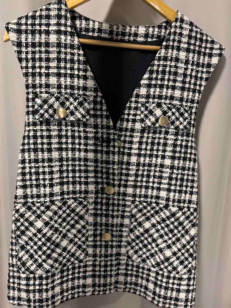 GU VEST TWEED, Women's Fashion, Tops, Blouses on Carousell
