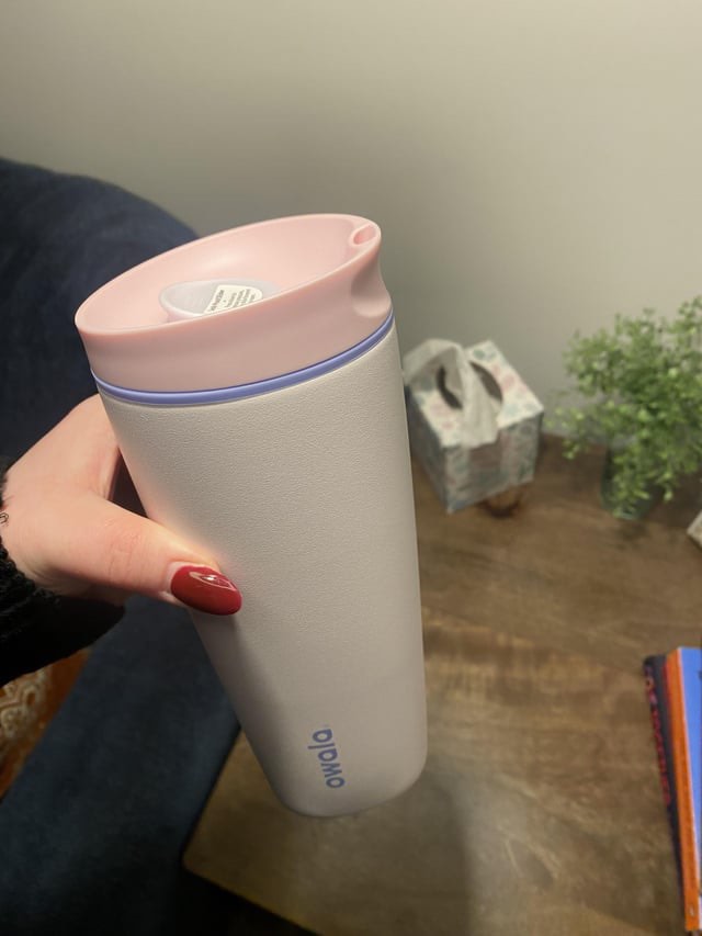 Instock 20oz smoothsip slider candy coated, Furniture & Home Living ...