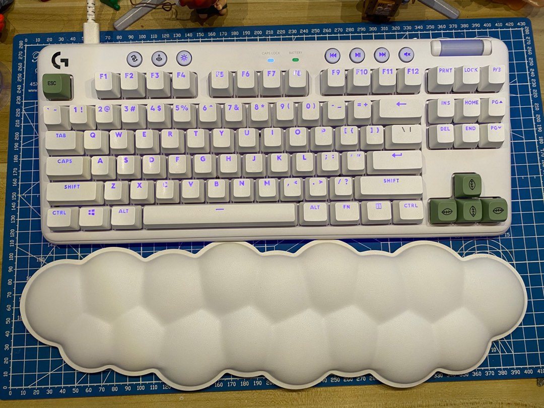 Logitech G715 GX Linear/Tactile RGB Switch TKL Wireless Mechanical ...