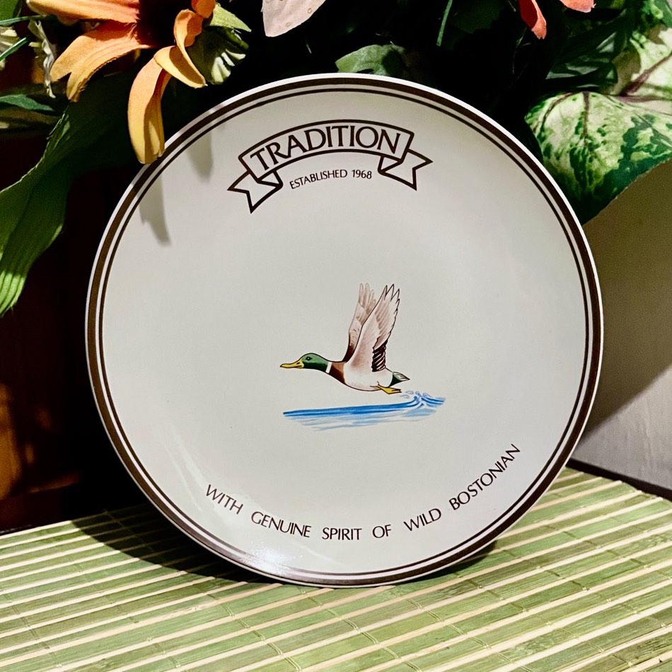 Mallard wild duck design Tradition with genuine spirit of wild ...