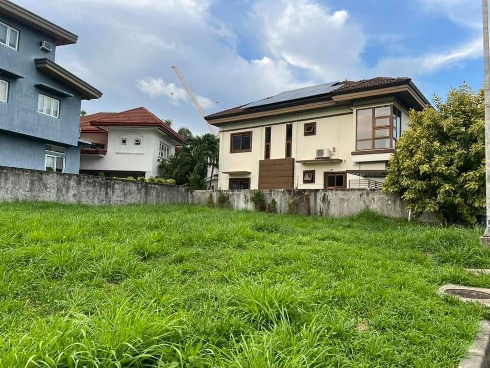 The PALMS POINTE Alabang Lot For Sale 1 KM From Filinvest Exit Near ...