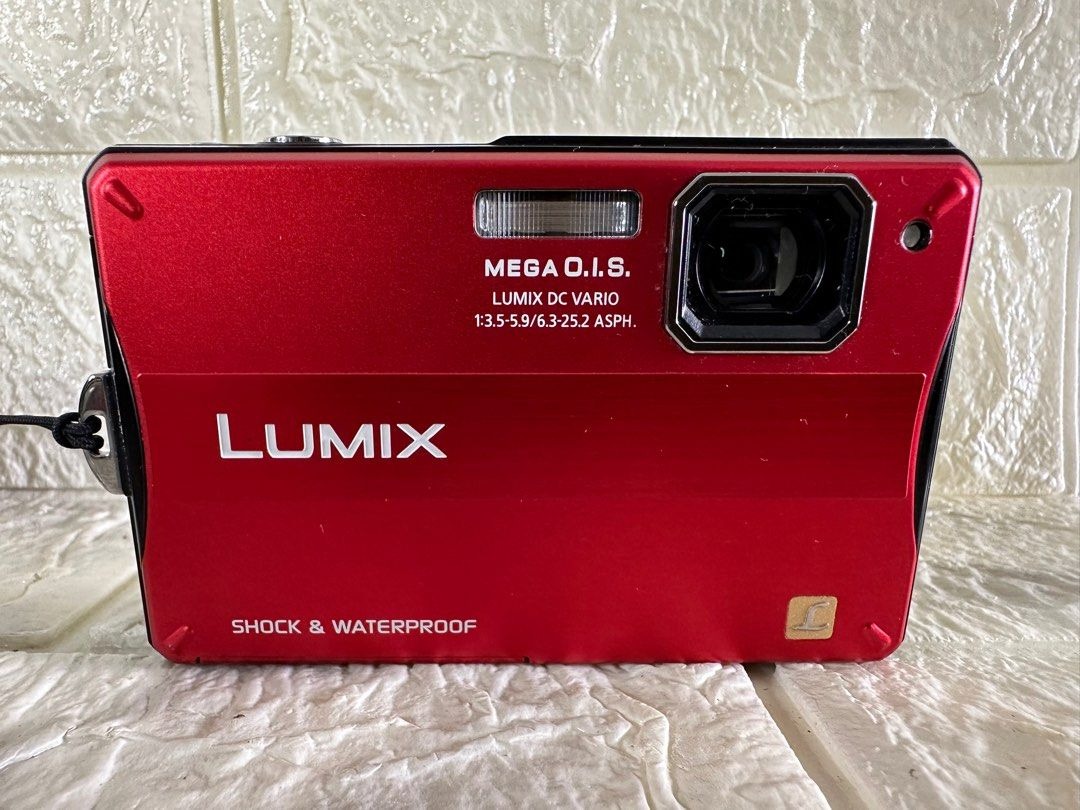 Panasonic LUMIX DCM-FT10 Digital Camera, Photography, Cameras on Carousell