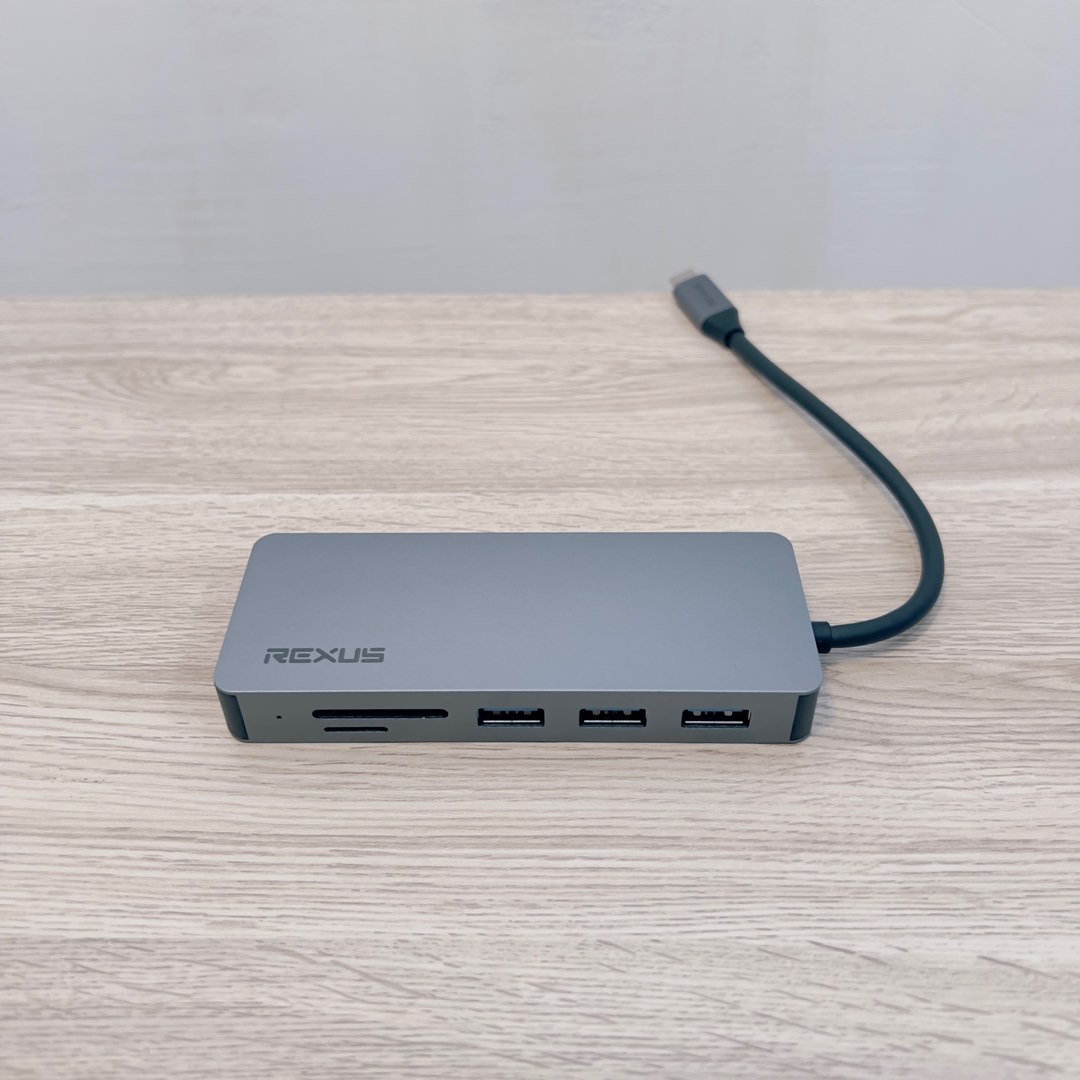 REXUS Converter USB RXT-801 Adaptor USB C 8 in 1. Bahan Aluminium Alloy ...