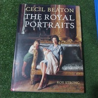 THE ROYAL PORTRAITS Cecil Beaton Roy Strong, Buku & Alat Tulis, Buku di Carousell