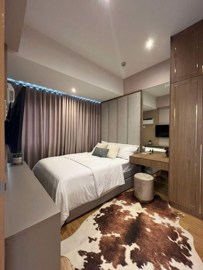 1 Bedroom Condo Times Square West at Fort BGC, Property, For Sale ...