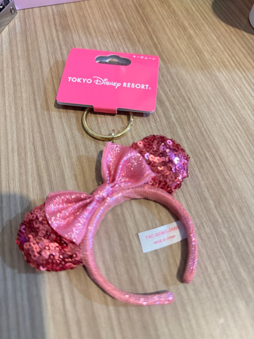 Bando disney land jepang, Fesyen Wanita, Aksesoris di Carousell