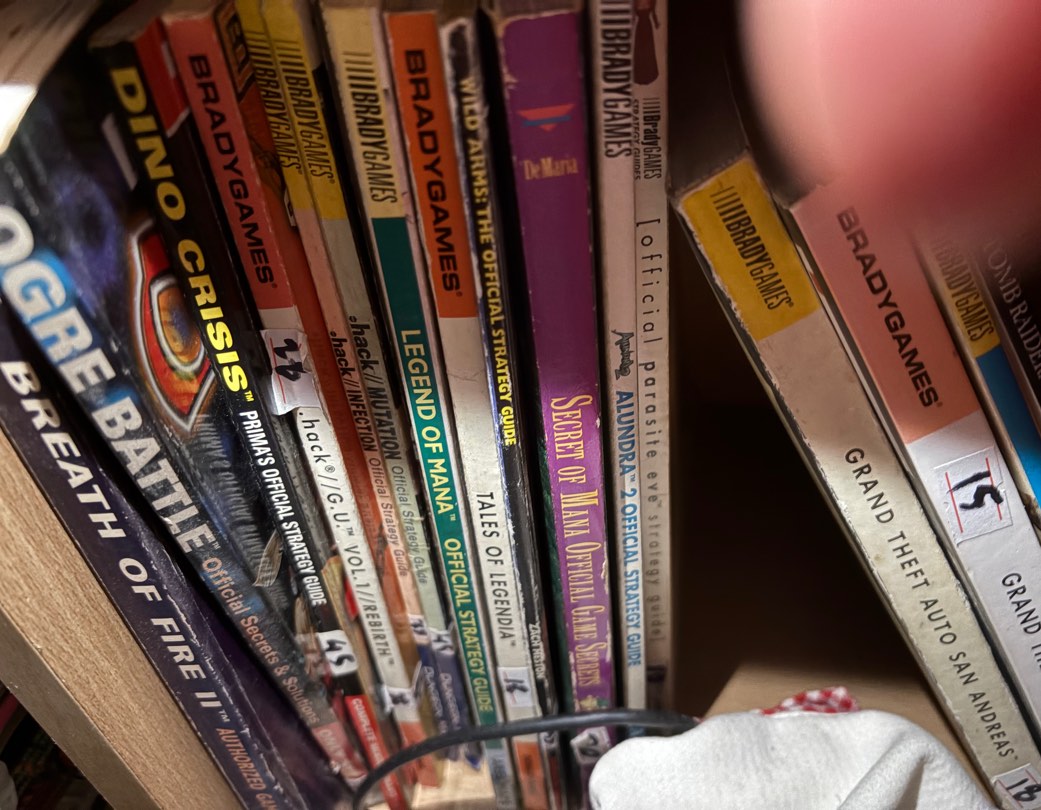 Book shelf 1 books strategy guide piggy Brady games 20 sfc Super ...