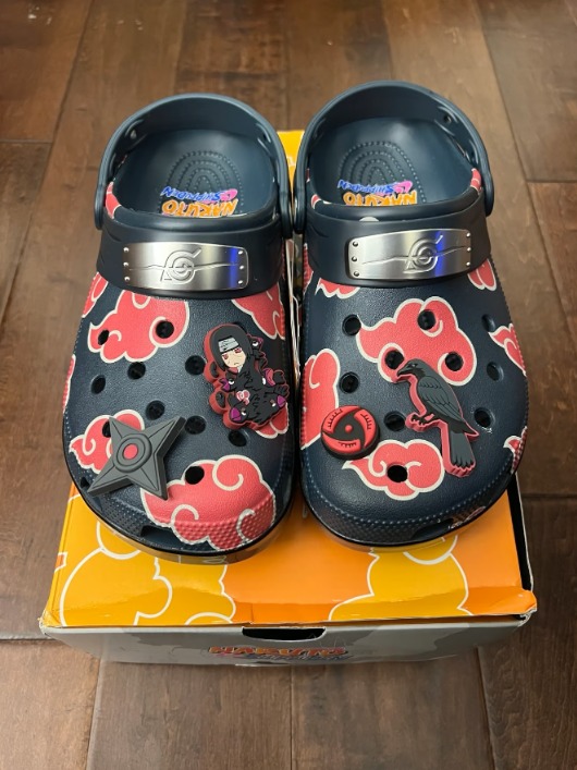 crocs classic clog naruto shippuden itachi 209883-48l nightfall mens ...