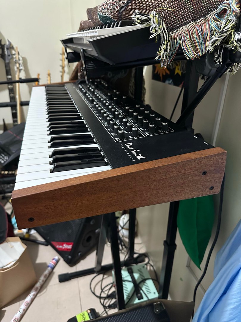 Dave Smith Prophet Rev 2 8 voice, Hobbies & Toys, Music & Media ...