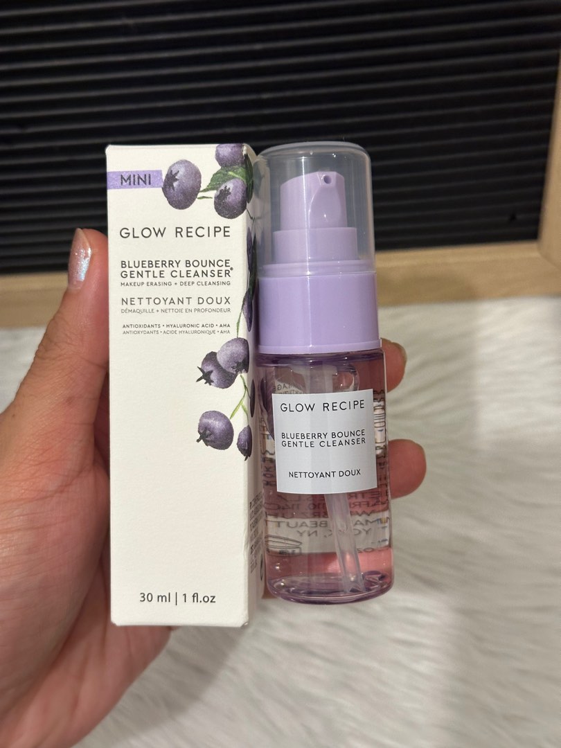 Glow Recipe Blueberry bounce gentle cleanser 30ml, Beauty & Personal ...
