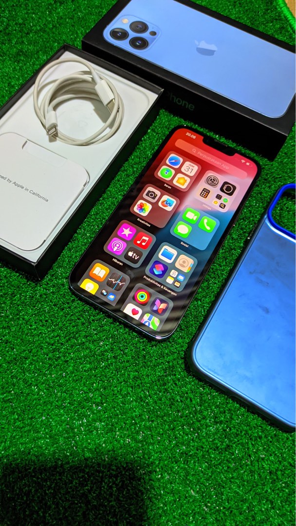 Iphone 13 promax 256gb inter, Telepon Seluler & Tablet, iPhone, iPhone ...