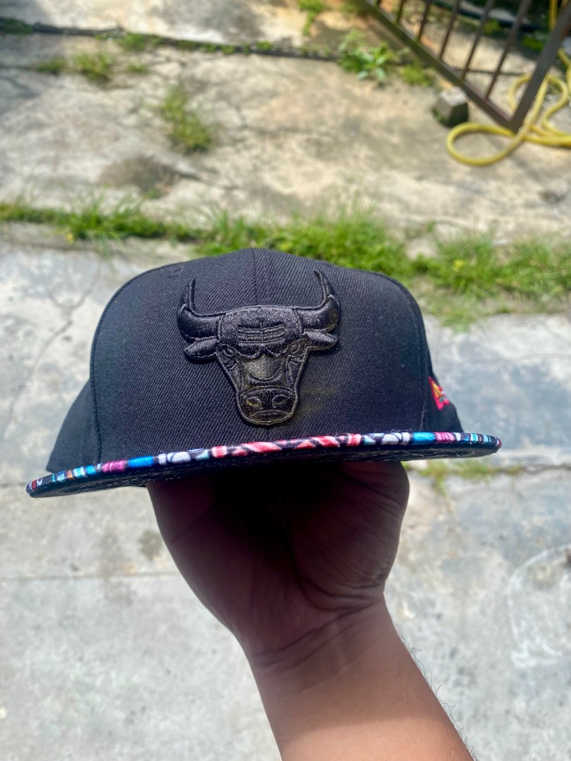 New Era Capa, Men's Fashion, Watches & Accessories, Cap & Hats on Carousell