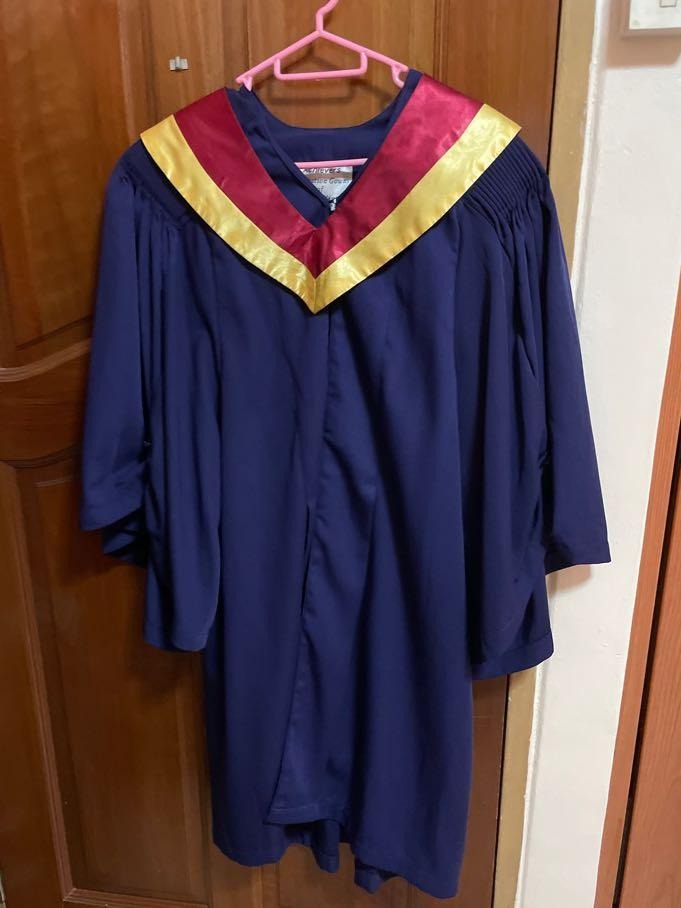 NYP Nanyang poly graduation gown, Men's Fashion, Coats, Jackets and ...