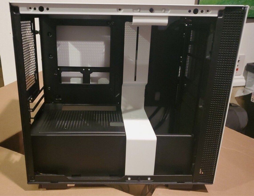 NZXT H210i Mini-ITX Case - with original box, Computers & Tech ...