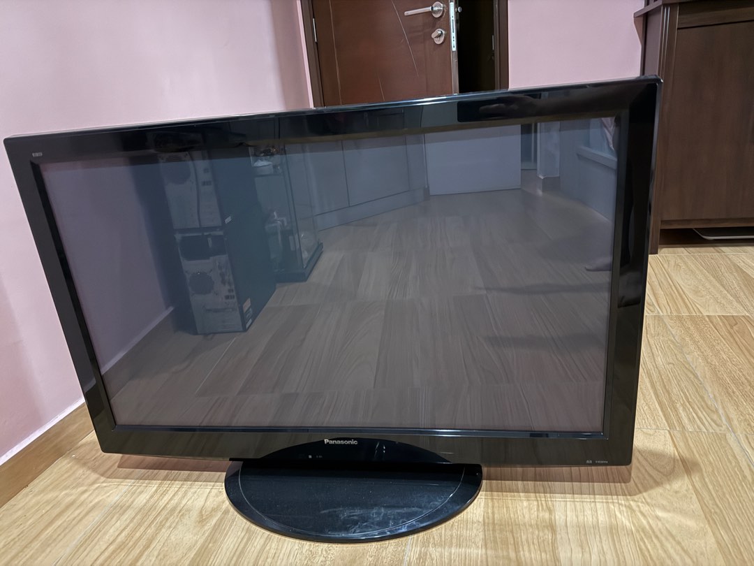 Panasonic Plasma TV 42 inch, TV & Home Appliances, TV & Entertainment ...