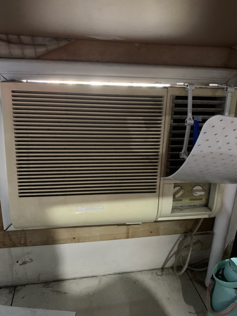 Panasonic Window Type Air Conditioner AIRCON 1.5HP CW-SC124VPH, TV ...